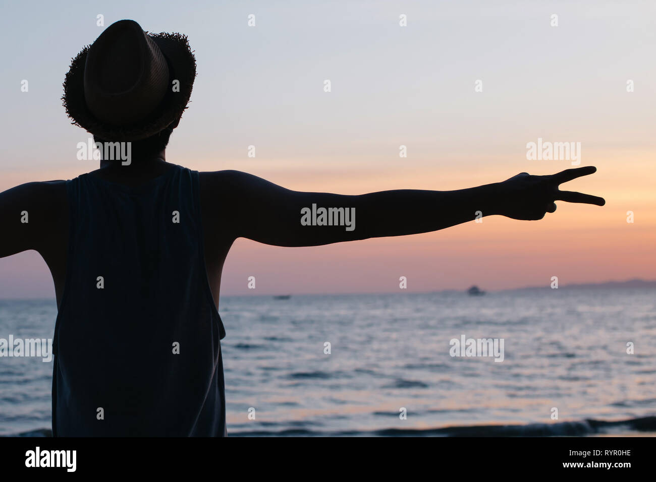 Man doing peace sign hi-res stock photography and images - Alamy