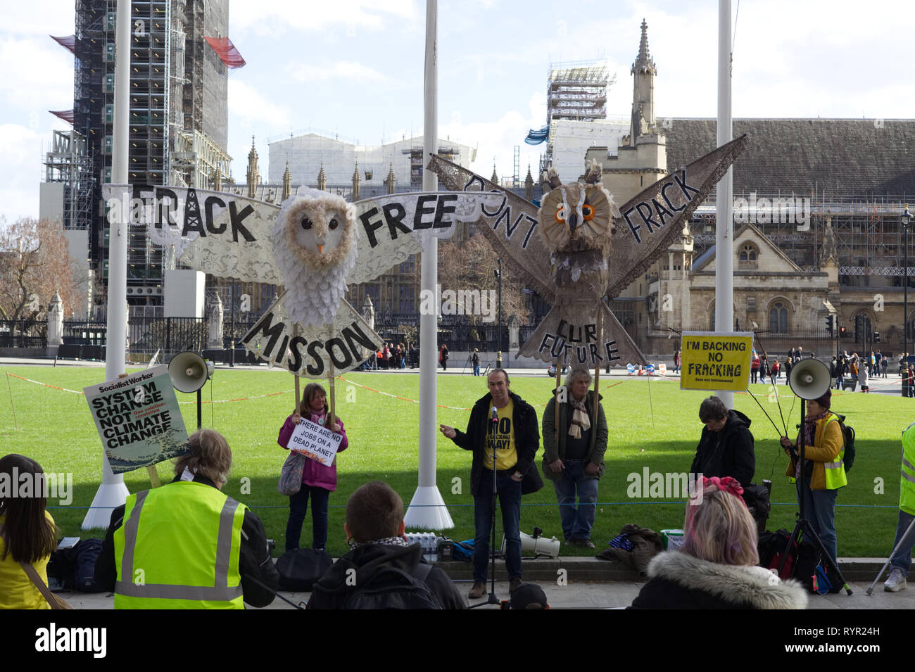 System change protest hi-res stock photography and images - Alamy