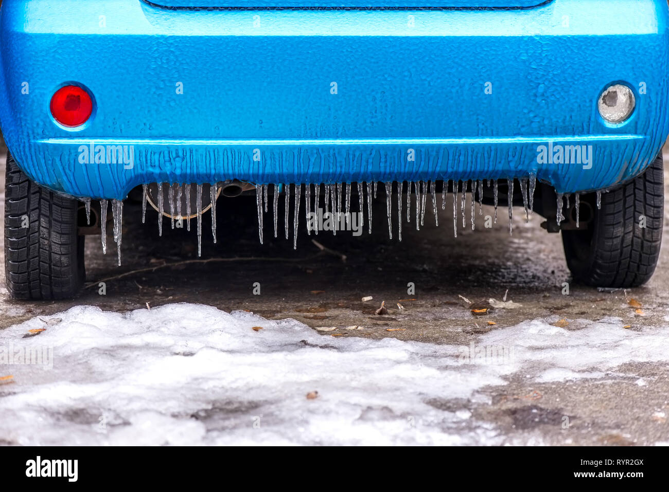 Car icicles hi-res stock photography and images - Alamy