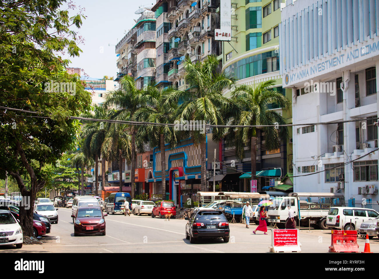 Street scenes in Yangon, Myanmar Stock Photo - Alamy