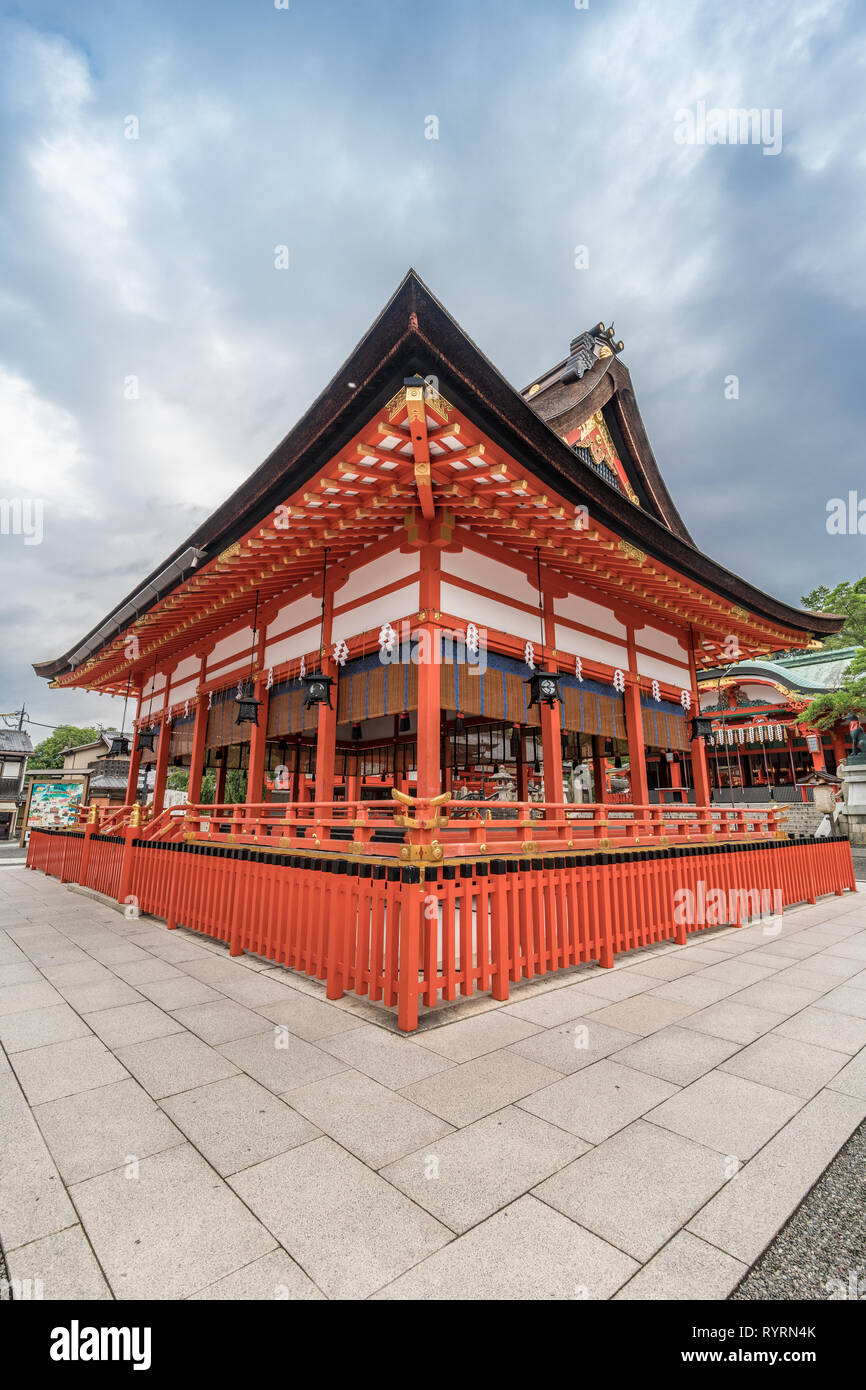 Kyoto, Japan - August 24, 2017 : Fushimi Inari Taisha Shinto shrine. Ge ...
