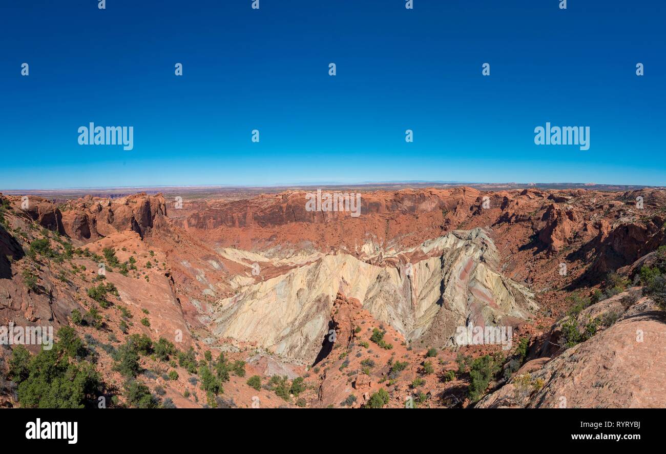 Sandstone crater, Upheaval Dome, crater, Island in the Sky, Canyonlands ...