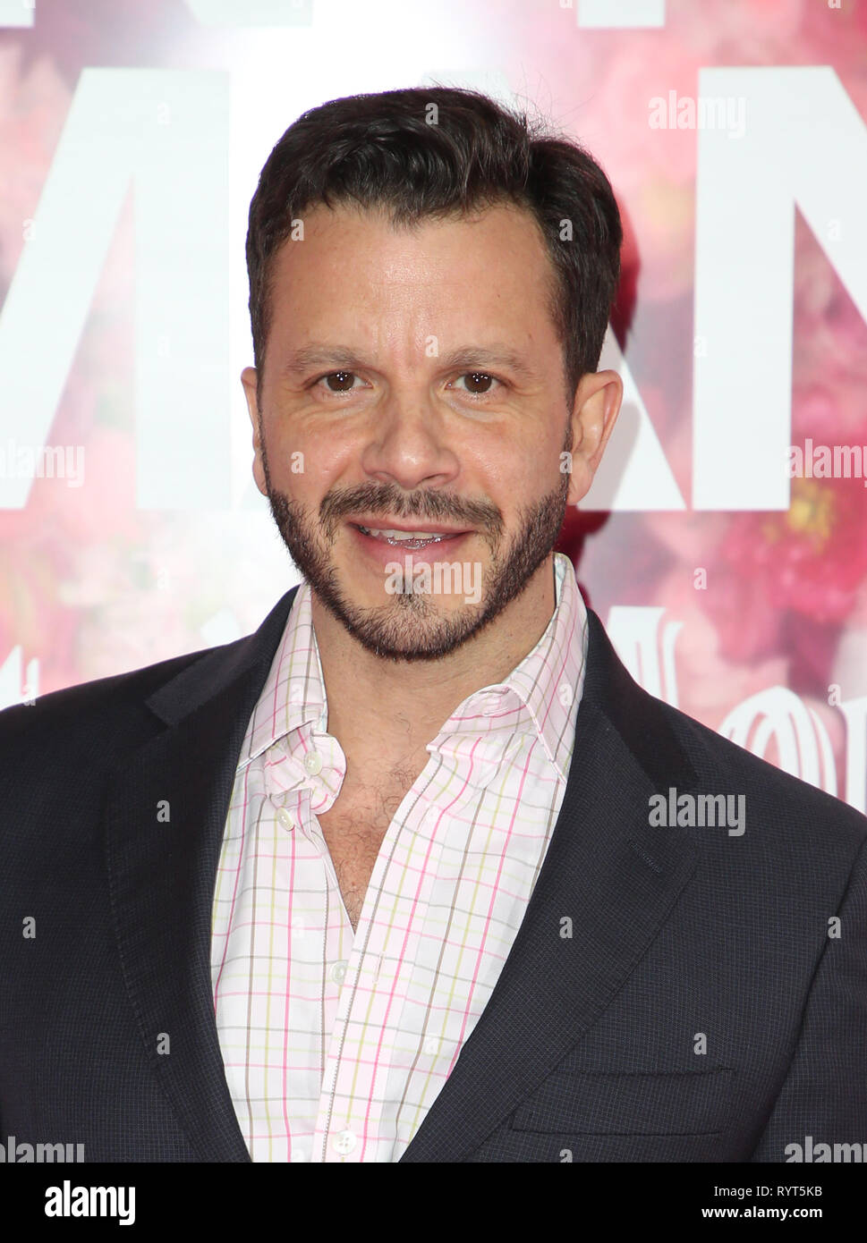 Nick kenkel hi-res stock photography and images - Alamy