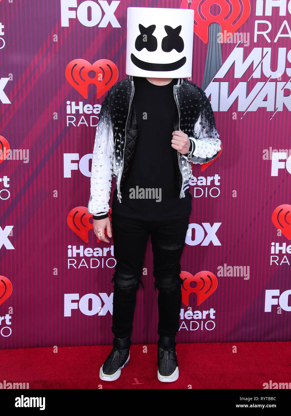 LOS ANGELES, CA, USA - MARCH 14: Marshmello (Christopher Comstock ...