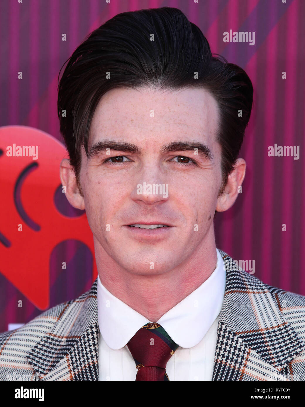 LOS ANGELES, CA, USA - MARCH 14: Singer Drake Bell arrives at the 2019 ...