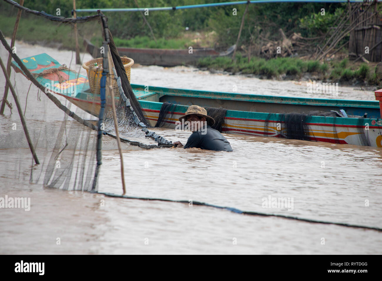 Tonie sap river hi-res stock photography and images - Alamy