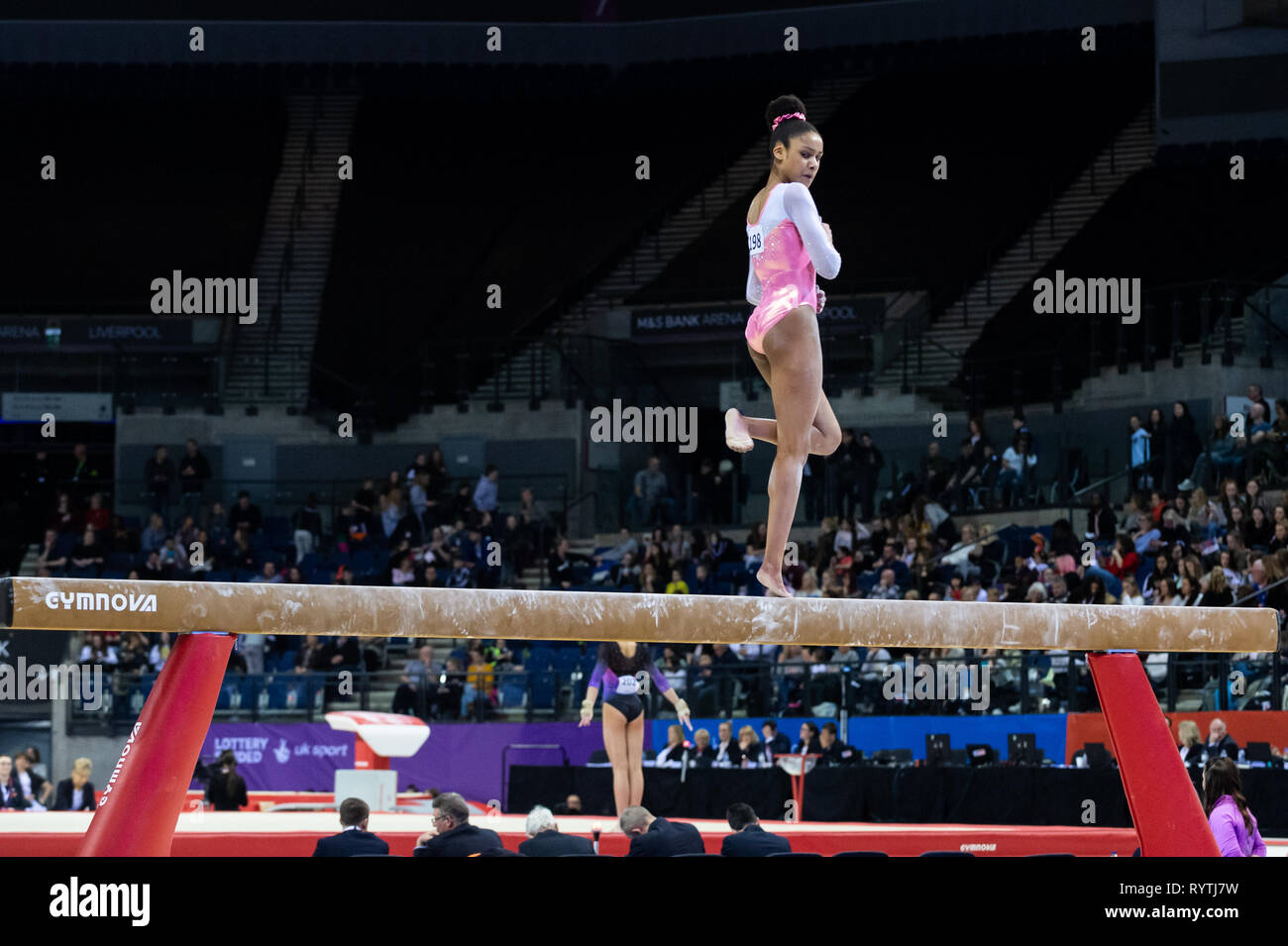 Gymnast splits beam hi-res stock photography and images - Alamy