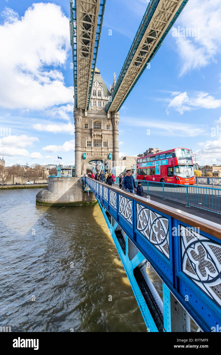 London's iconic Tower Bridge across the River Thames Stock Photo - Alamy