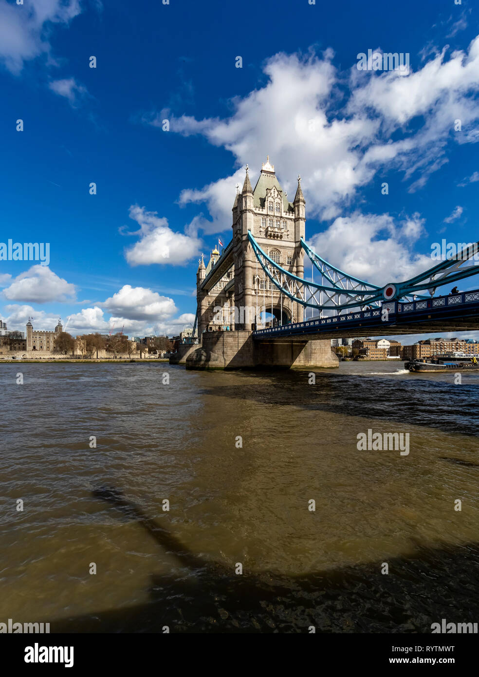 London's iconic Tower Bridge across the River Thames Stock Photo - Alamy