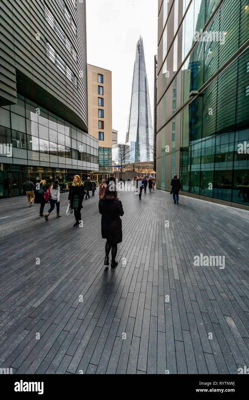 Work height shard uk hi-res stock photography and images - Alamy