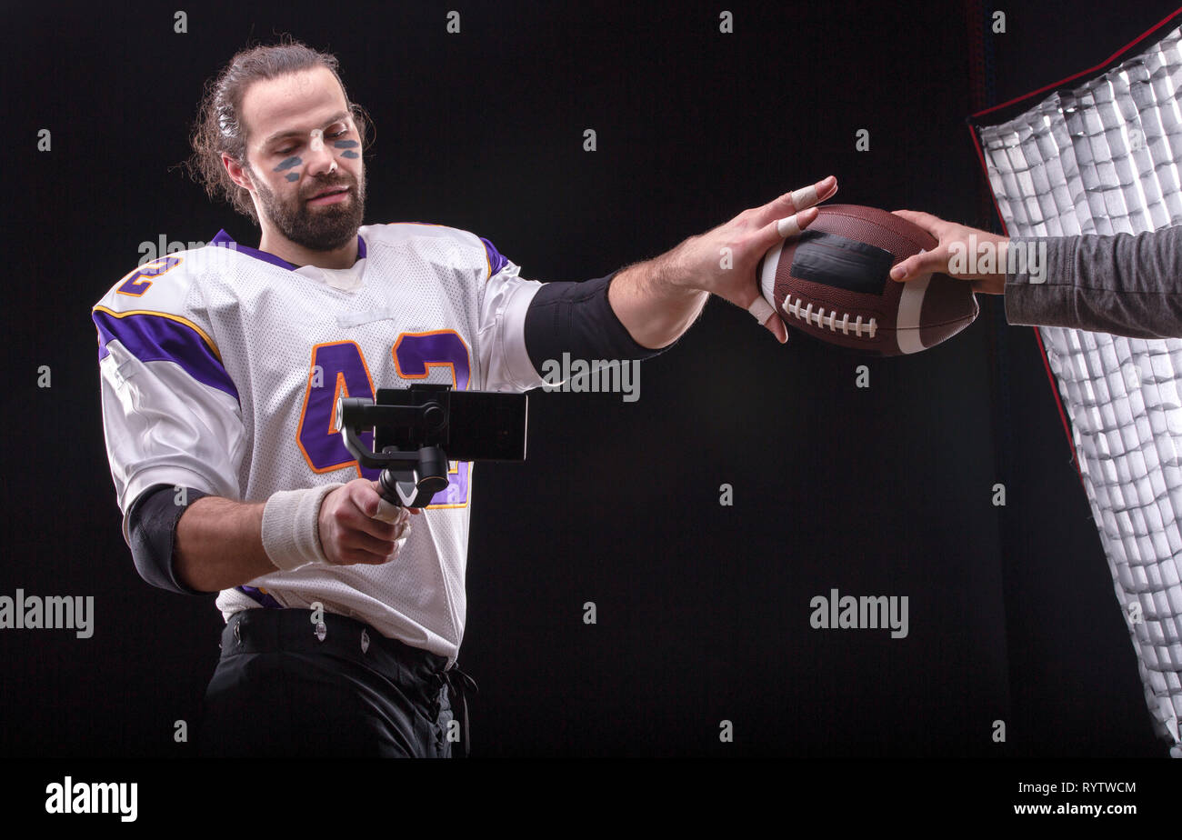 Angry footballer hi-res stock photography and images - Alamy