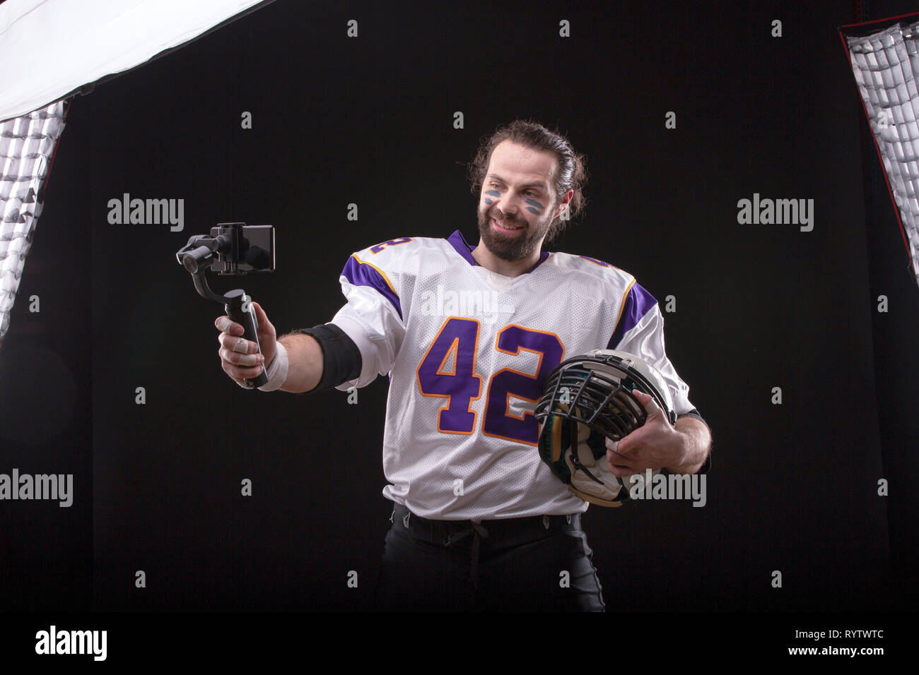 Angry footballer hi-res stock photography and images - Alamy