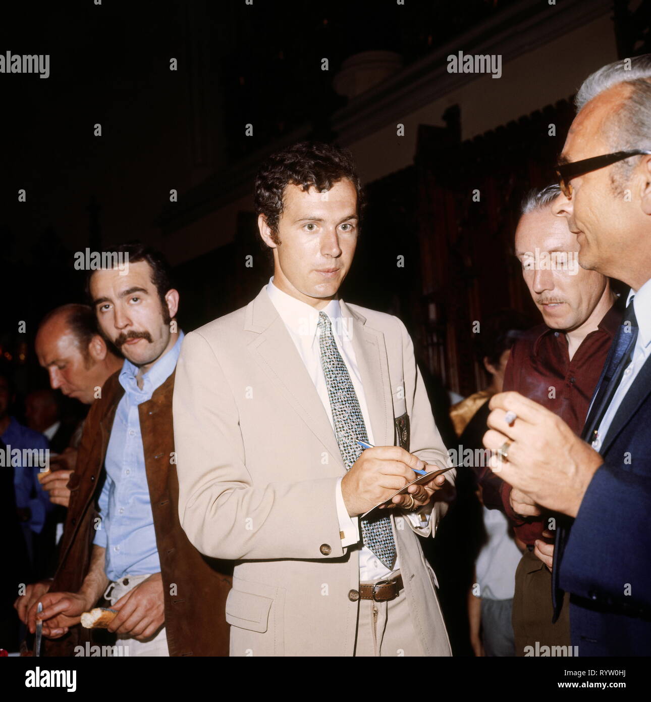 Franz beckenbauer cup hi-res stock photography and images - Alamy
