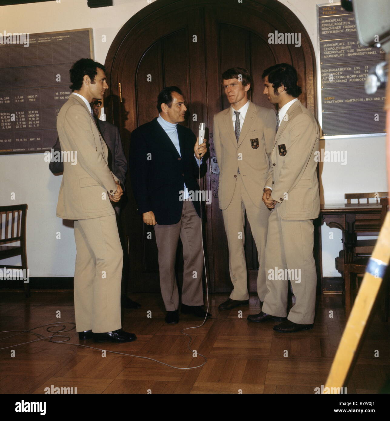 Franz beckenbauer 1974 hi-res stock photography and images - Alamy