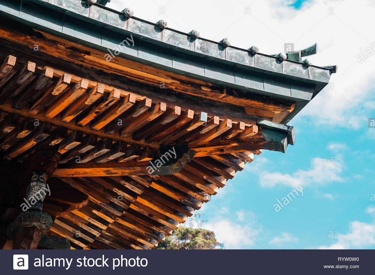 Traditional Japanese Roof Stock Photos & Traditional Japanese Roof ...