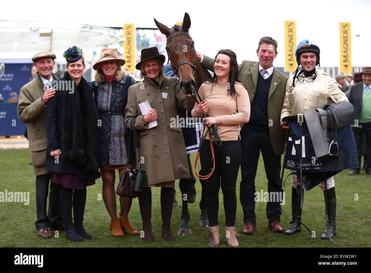 Trainer philip rowley celebrate victory hi-res stock photography and ...