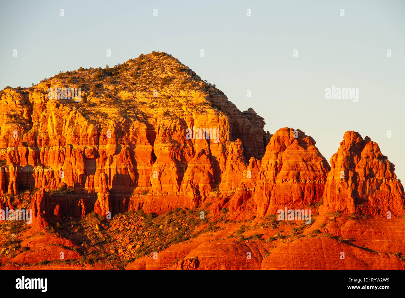 Cliff sides hi-res stock photography and images - Alamy