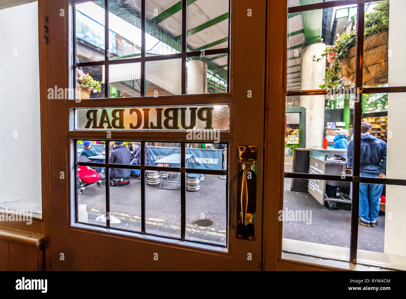 The Wheatsheaf. The pubs of Borough Market, London Stock Photo - Alamy