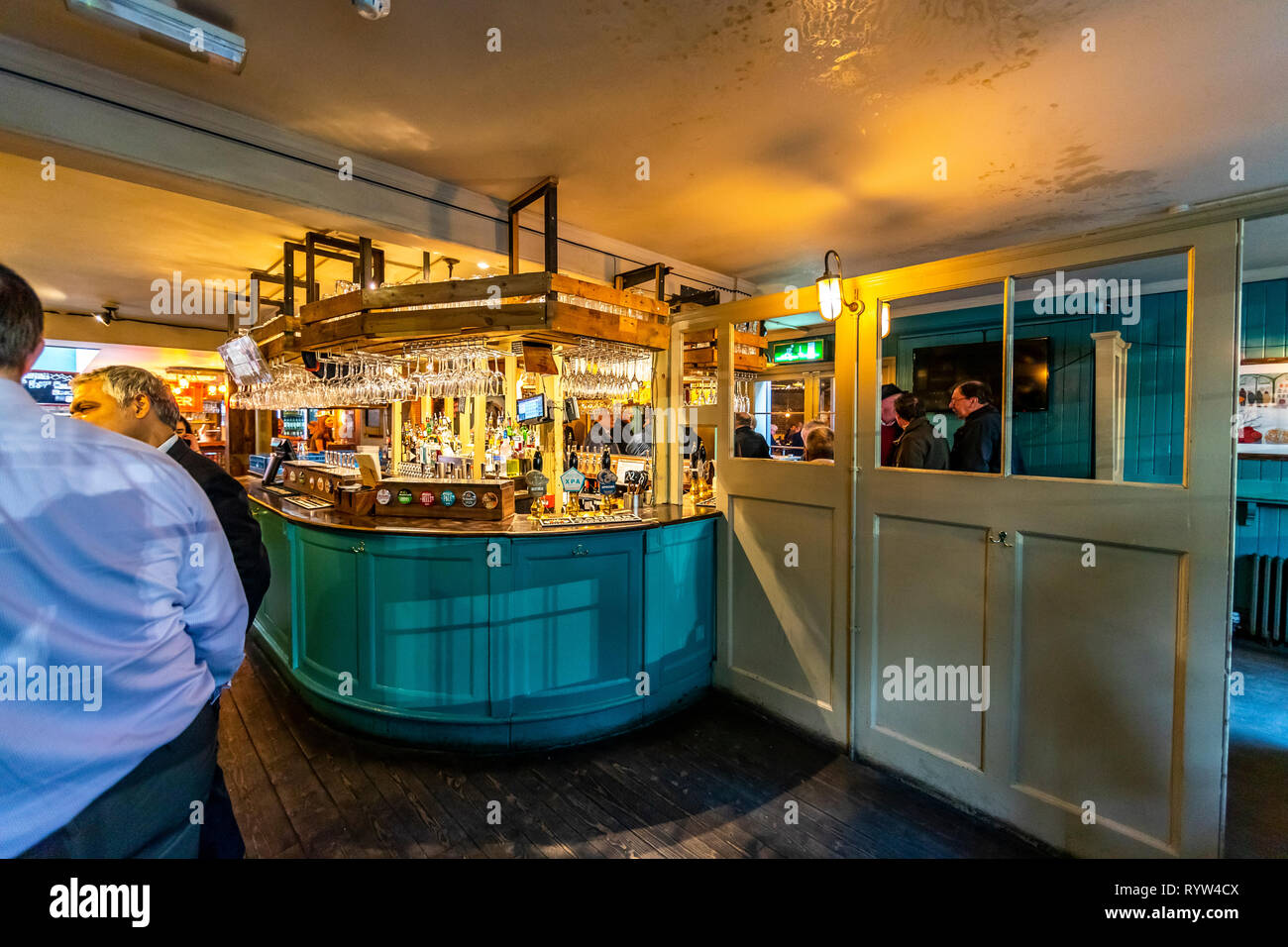 The Wheatsheaf Borough _ 15 Best Borough Market Pubs in London – REMOEQ