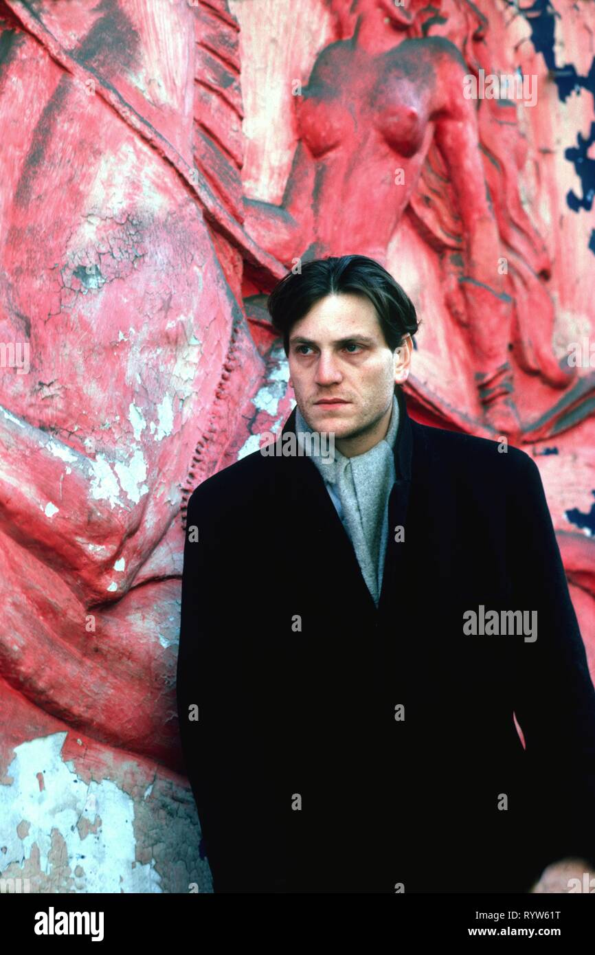 Tcheky Karyo