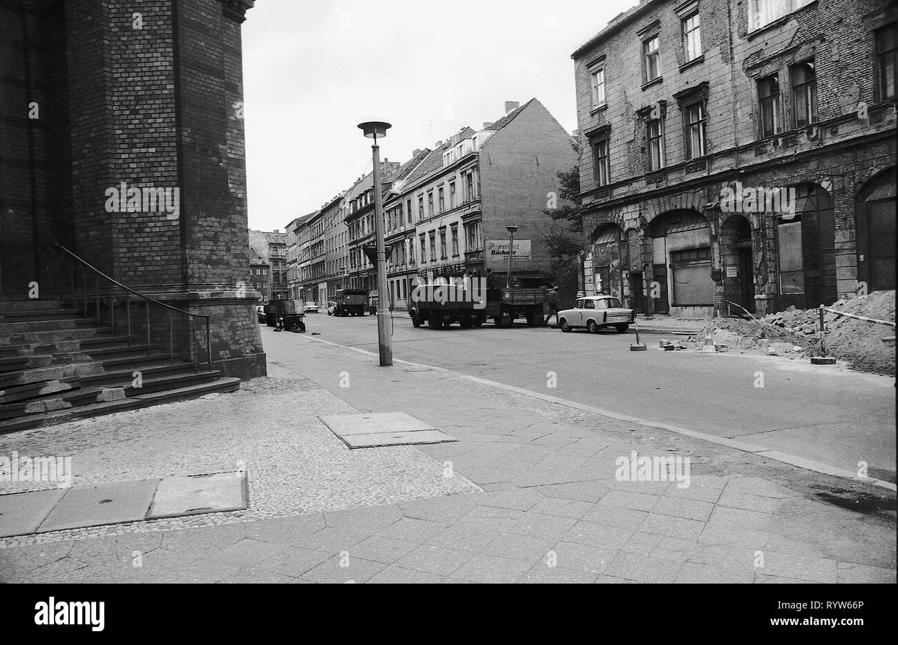 Streets on Prenzlauer Berg, East-Berlin. 1982 Stock Photo - Alamy