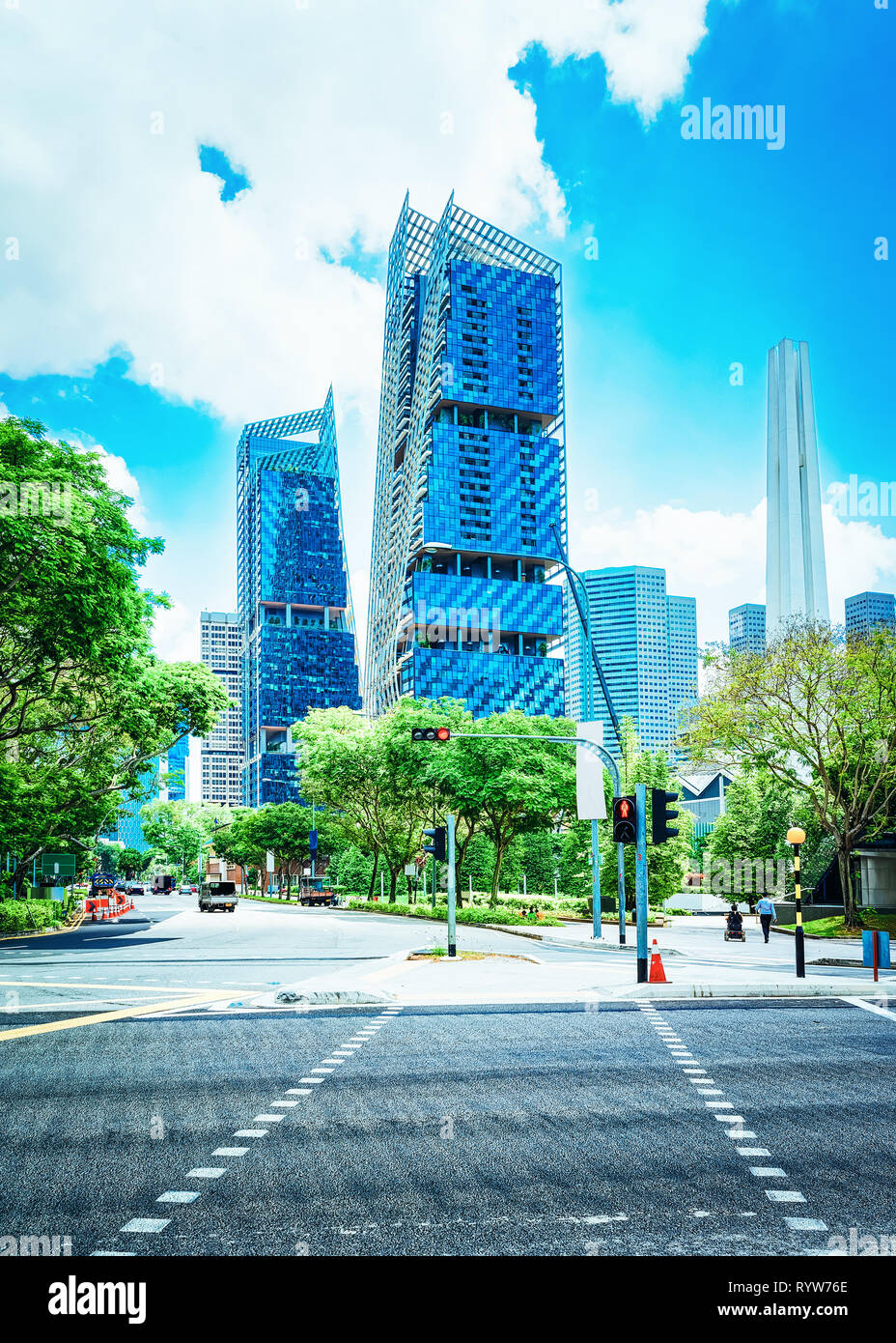 Tall skyscrapers esplanade in downtown hi-res stock photography and ...