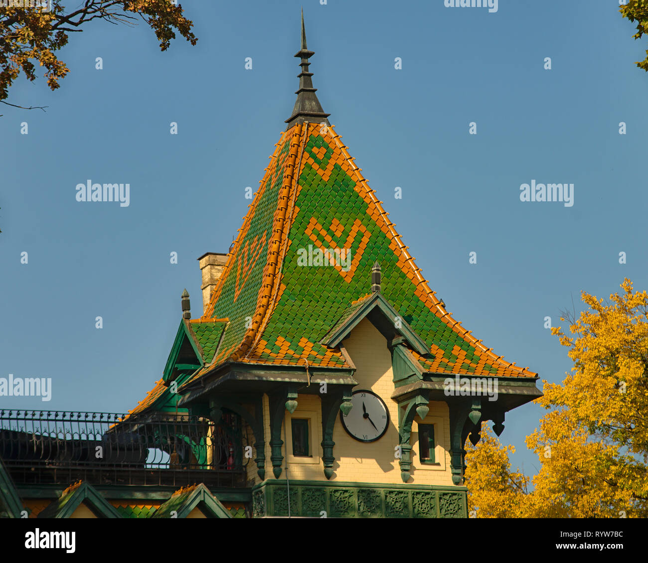 Tower like building hi-res stock photography and images - Alamy