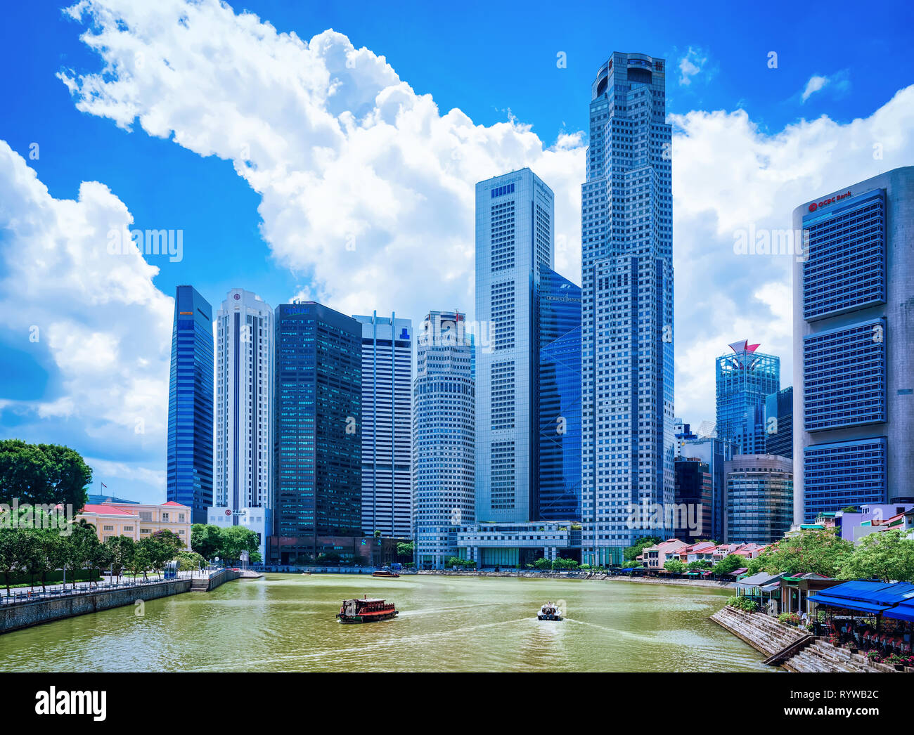 Uob plaza 1 hi-res stock photography and images - Alamy