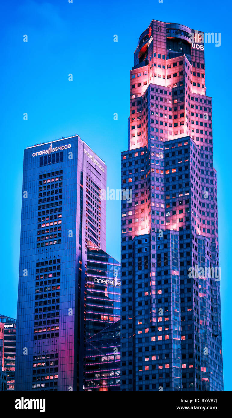 One financial place plaza hi-res stock photography and images - Alamy