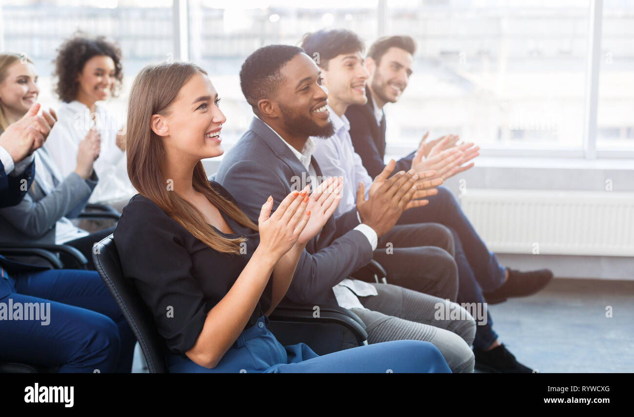 Applause colleagues hi-res stock photography and images - Alamy