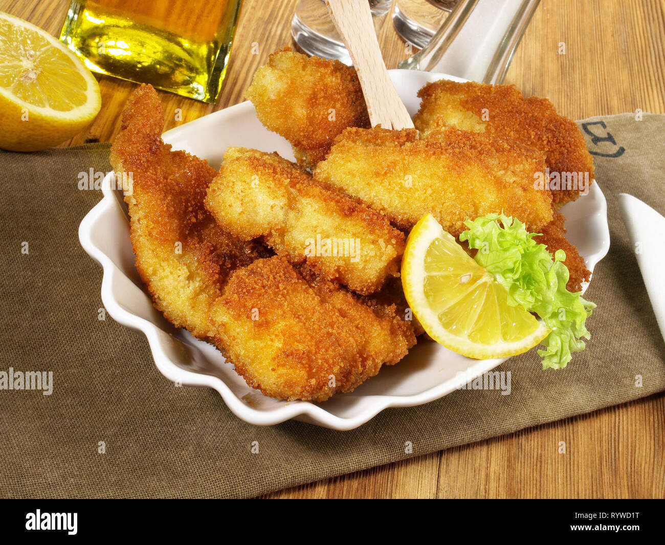 Fish nuggets plate hi-res stock photography and images - Alamy