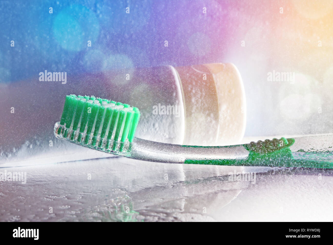 Tooth dental on transparent background hi-res stock photography and ...