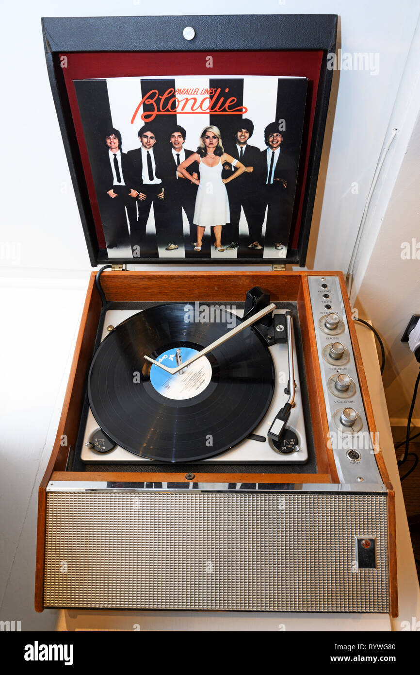 New mono hi-res stock photography and images - Alamy