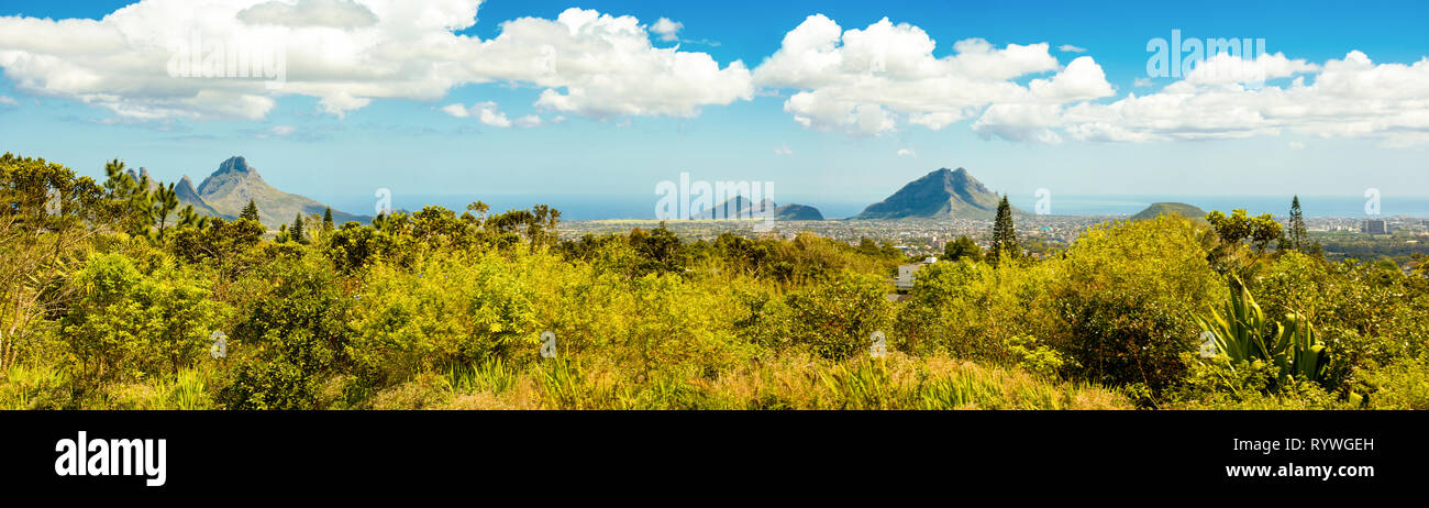 Le panoramic viewpoint hi-res stock photography and images - Alamy