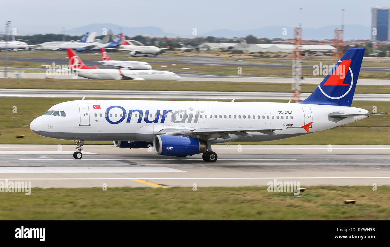 Onurair landing hi-res stock photography and images - Alamy
