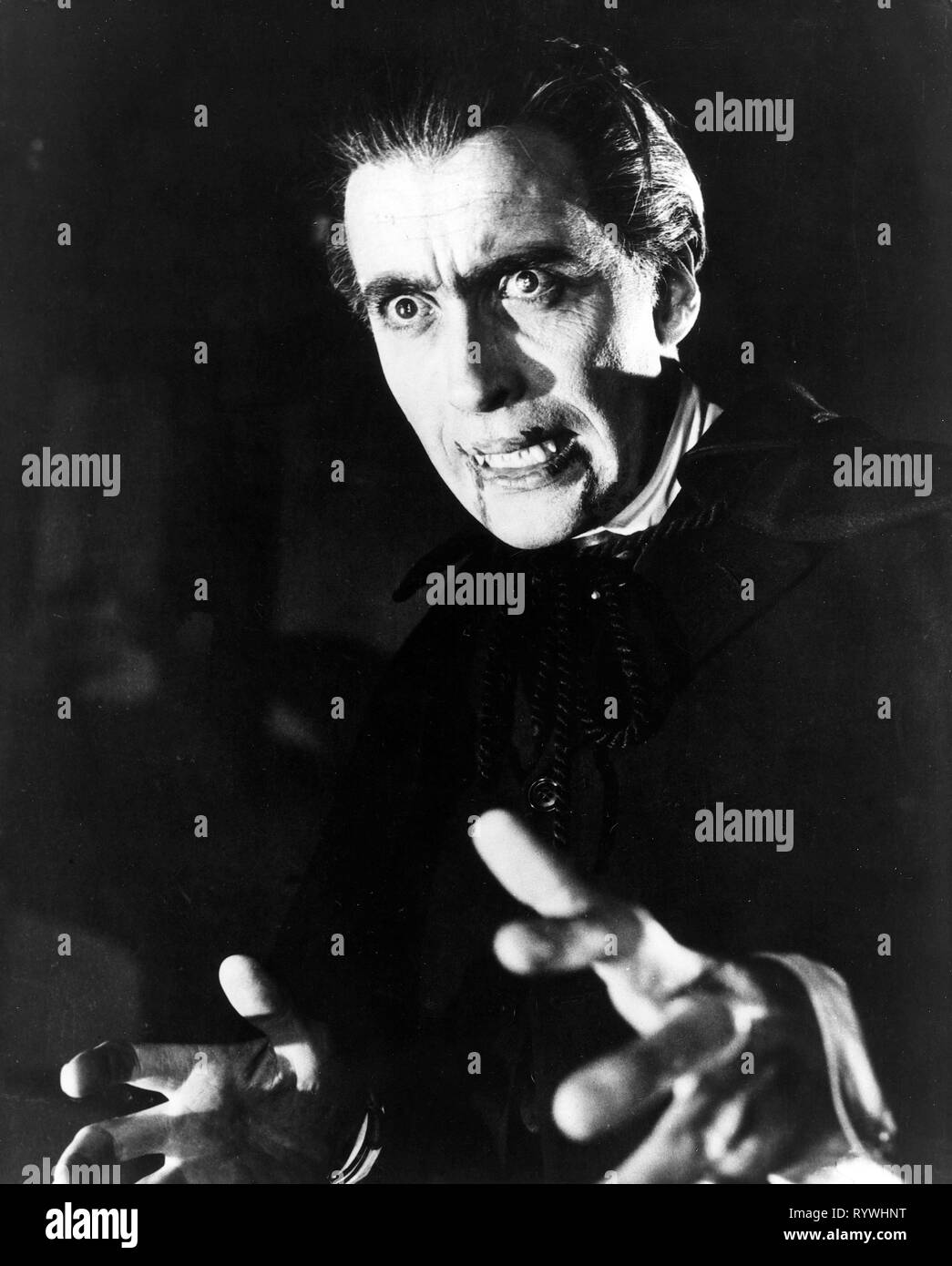 Christopher lee dracula hi-res stock photography and images - Alamy