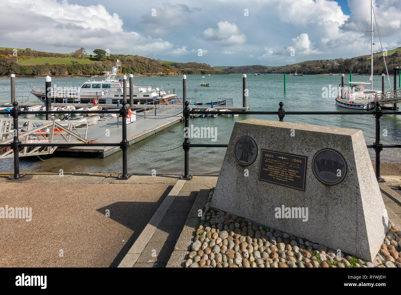 Salcombe devon boat hi-res stock photography and images - Alamy
