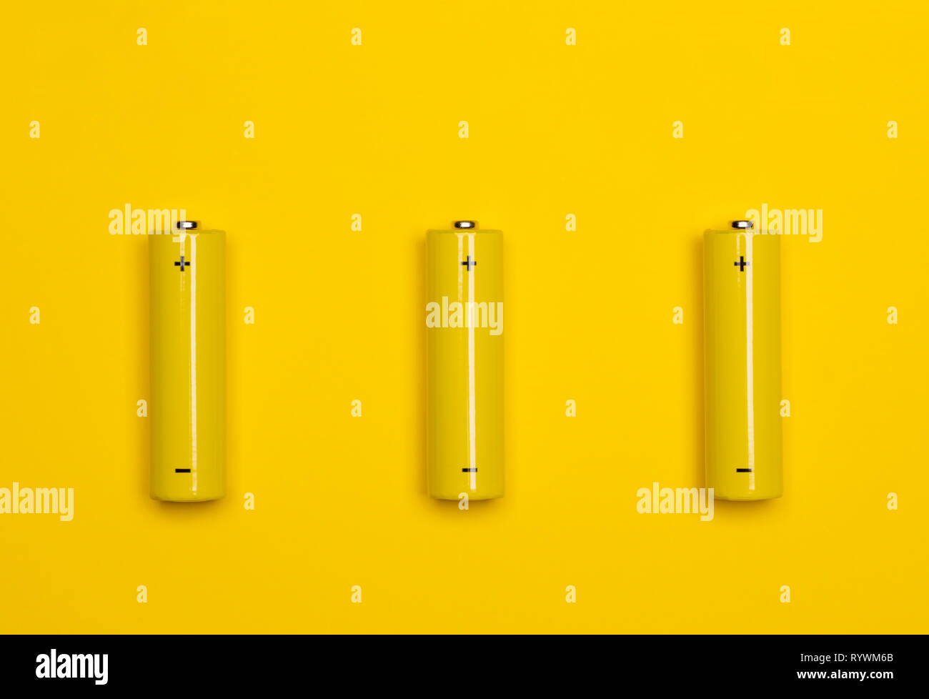 Yellow aa battery hi-res stock photography and images - Alamy