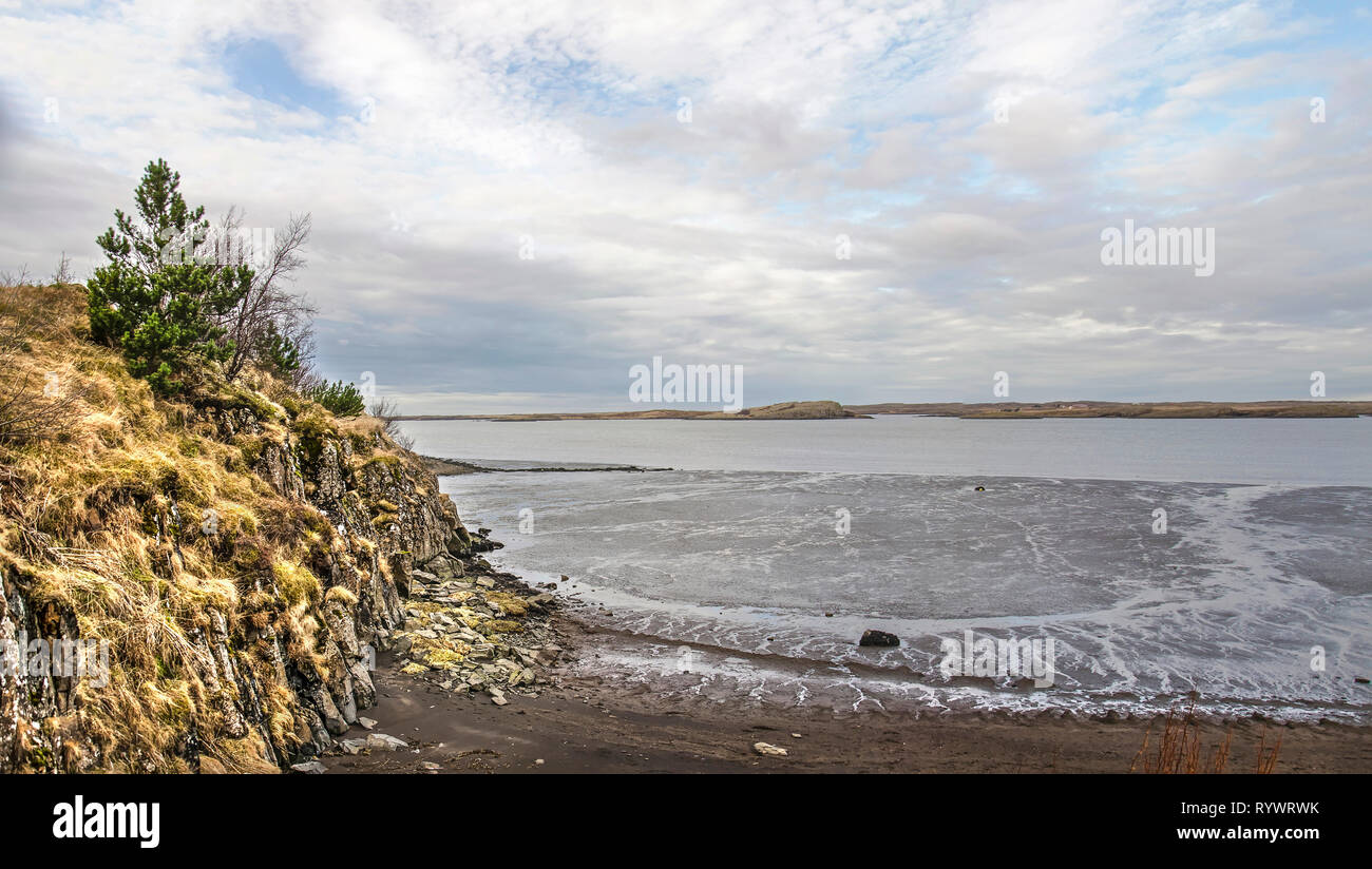 Low cliff hi-res stock photography and images - Alamy