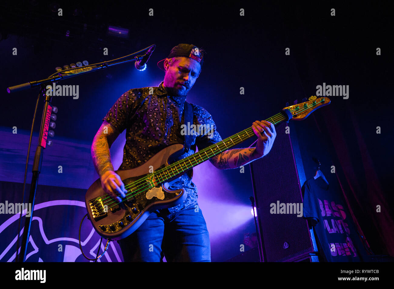 Alien ant farm singer hi-res stock photography and images - Alamy
