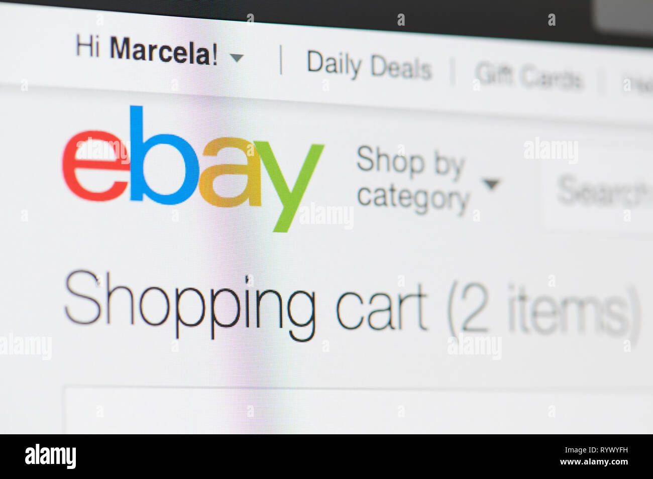 Online shopping cart hi-res stock photography and images - Alamy