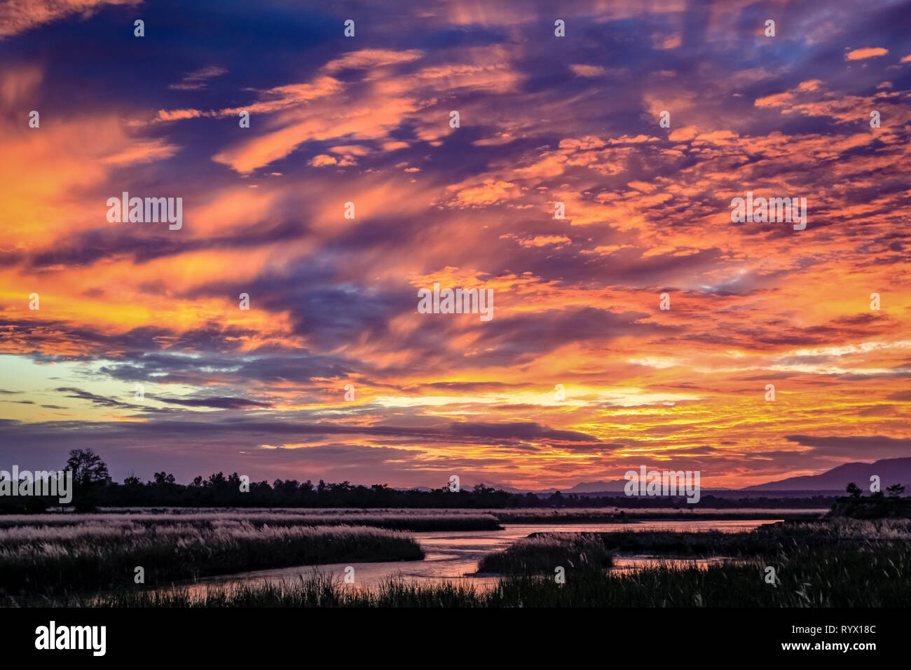 Beautiful sunset over winding hi-res stock photography and images - Alamy