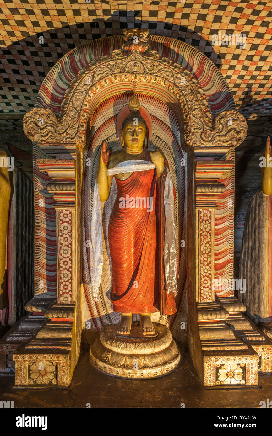The most impressive of Sri Lanka's Cave Temples, the richly decorated ...