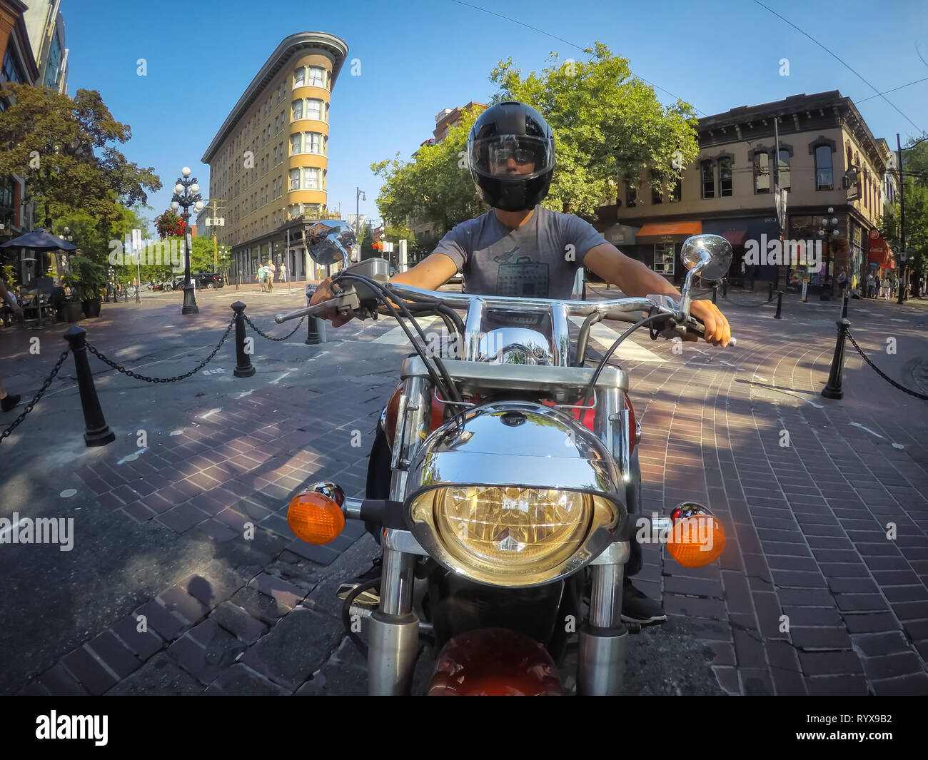 Downtown bike ride hi-res stock photography and images - Alamy