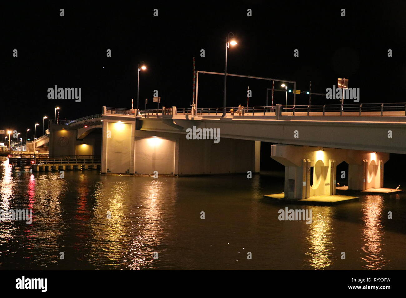 Draw The Raised Bridge High Resolution Stock Photography and Images - Alamy