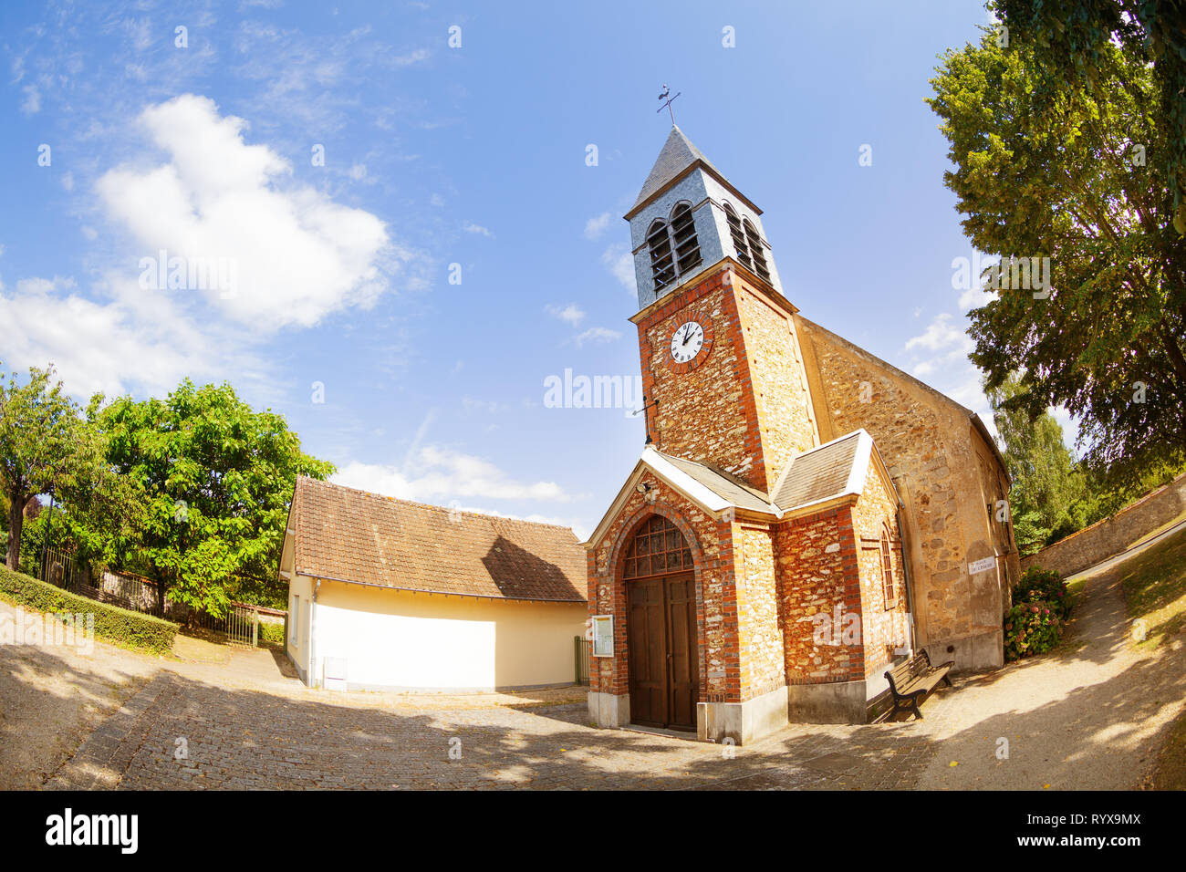 Red brick chapel hi-res stock photography and images - Alamy