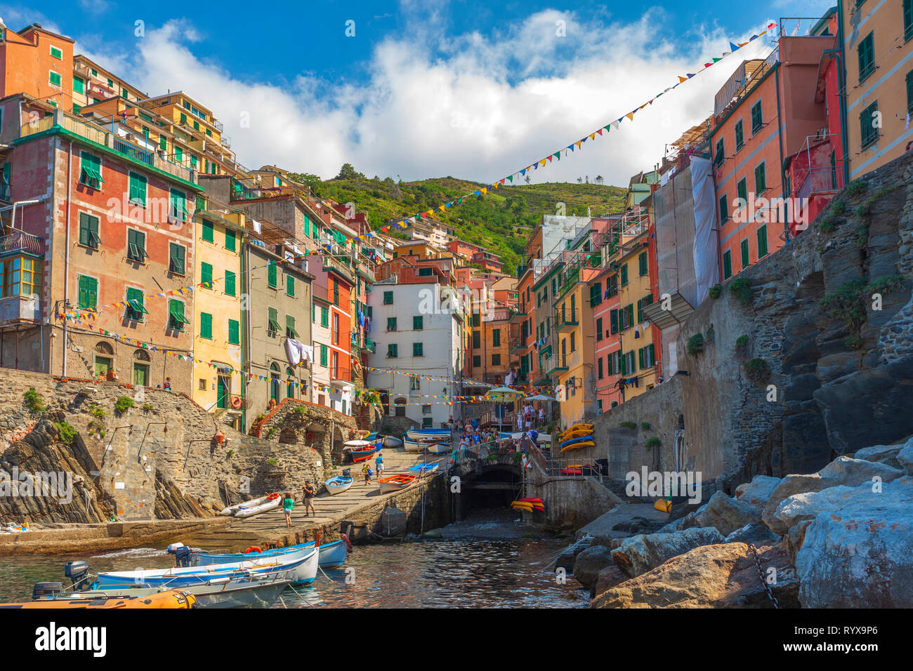 Long exposure cinque terre hi-res stock photography and images - Alamy