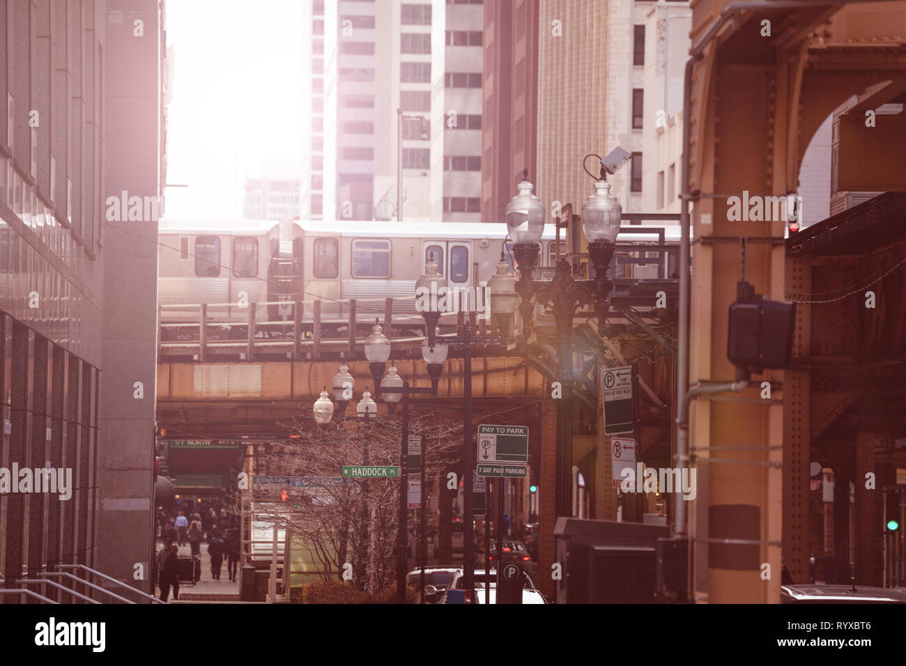 Road bridge rail usa cars hi-res stock photography and images - Alamy
