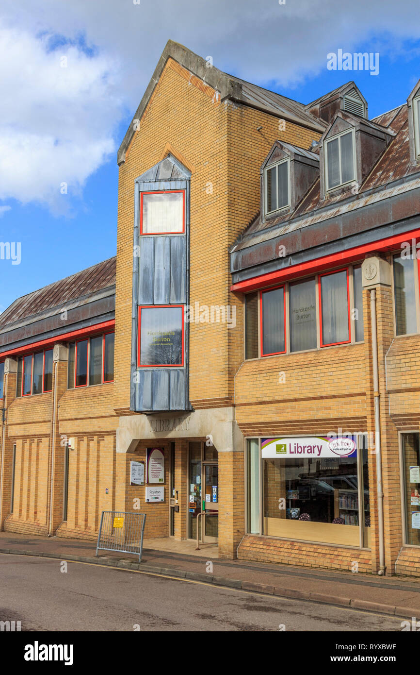 royston village , town centre, high street, hertfordshire, england, uk ...