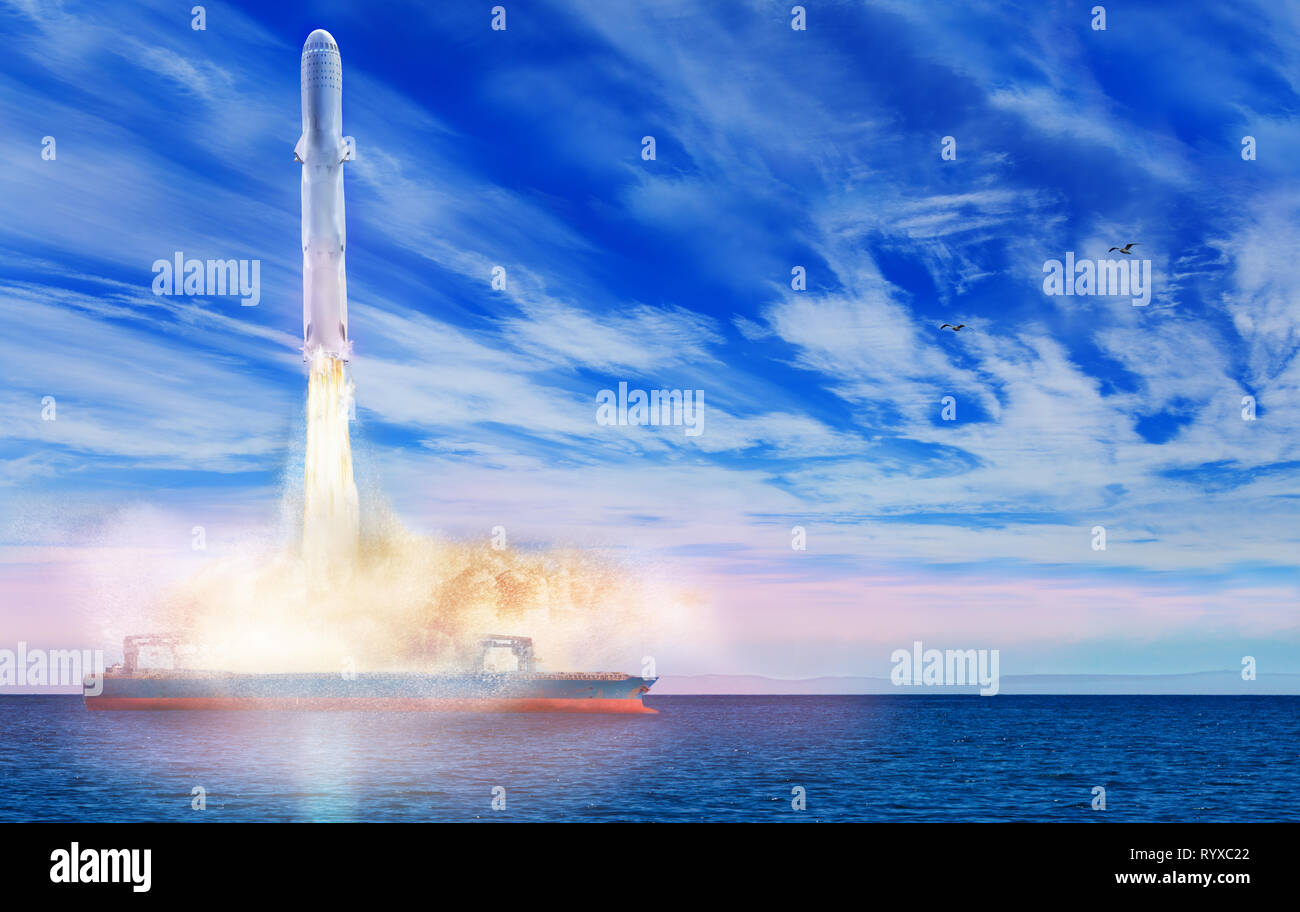 Rocket engine during launch hi-res stock photography and images - Alamy